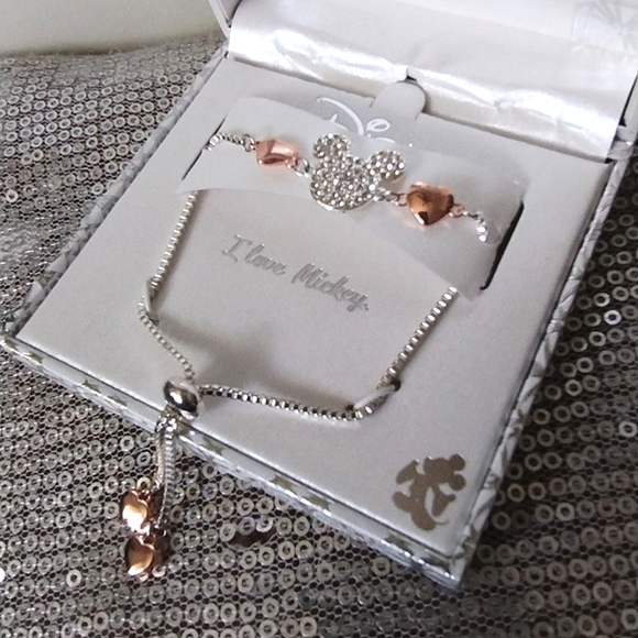 Disney | Jewelry | New In Box Disney Minnie Mouse Swarovski Crystal ...